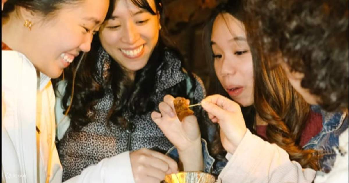 探索隐藏的当地餐馆 以尼泊尔方式用餐 Klook客路